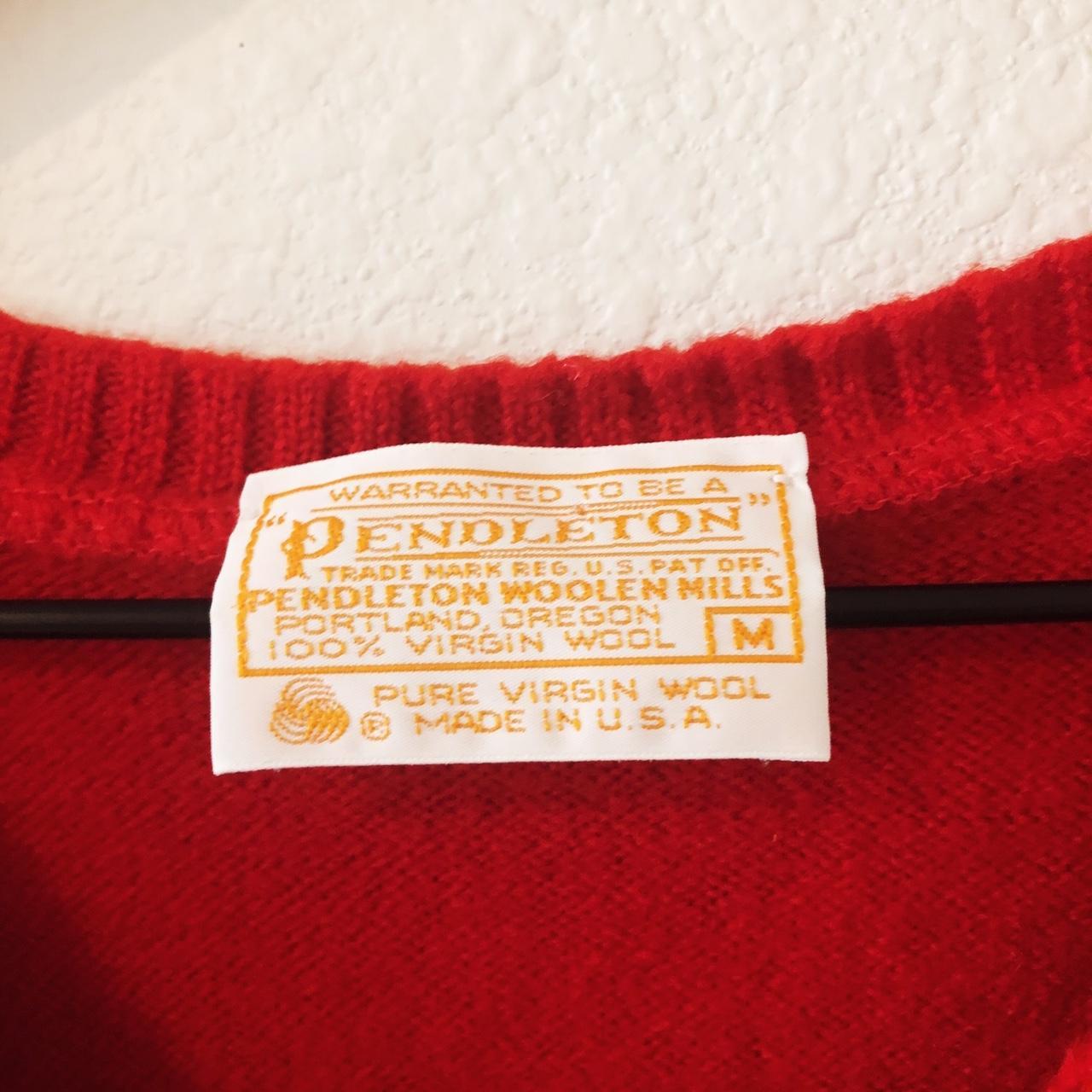 Pendleton Women's Red Vest | Depop