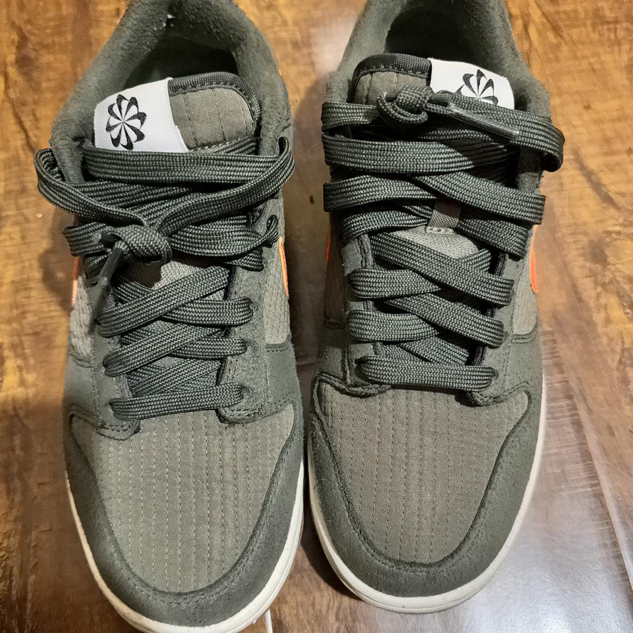 Nike dunks 5.5 in boys - Depop