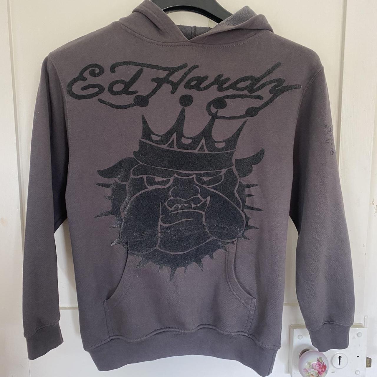 Goegeous vintage Ed Hardy grey hoodie. I’m a size... - Depop