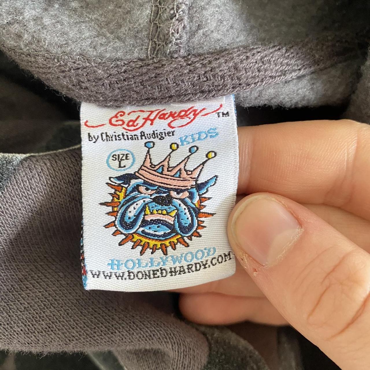 Goegeous vintage Ed Hardy grey hoodie. I’m a size... - Depop