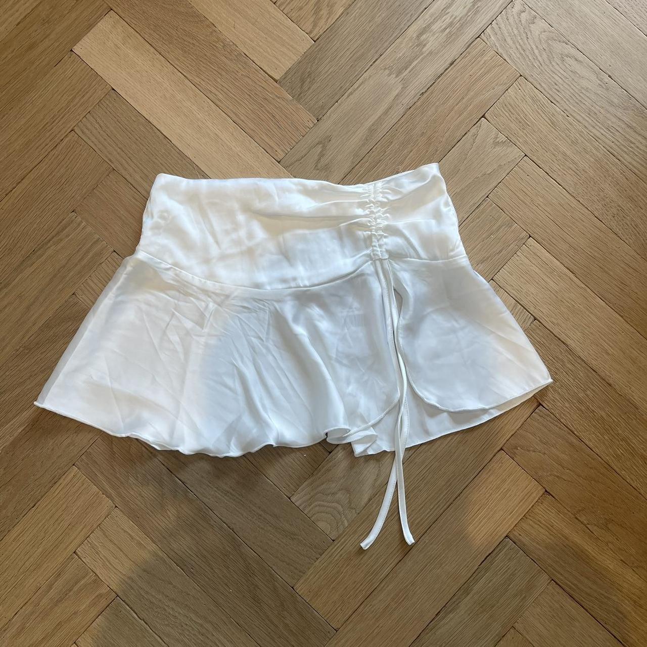 Princess Polly Gibbs Mini Skirt White, never worn... - Depop