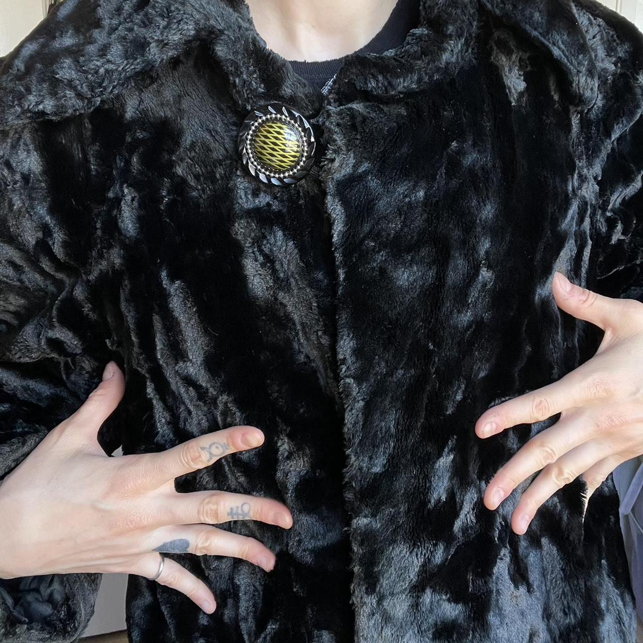 Super heavy vintage faux fur coat with shoulder pads... - Depop