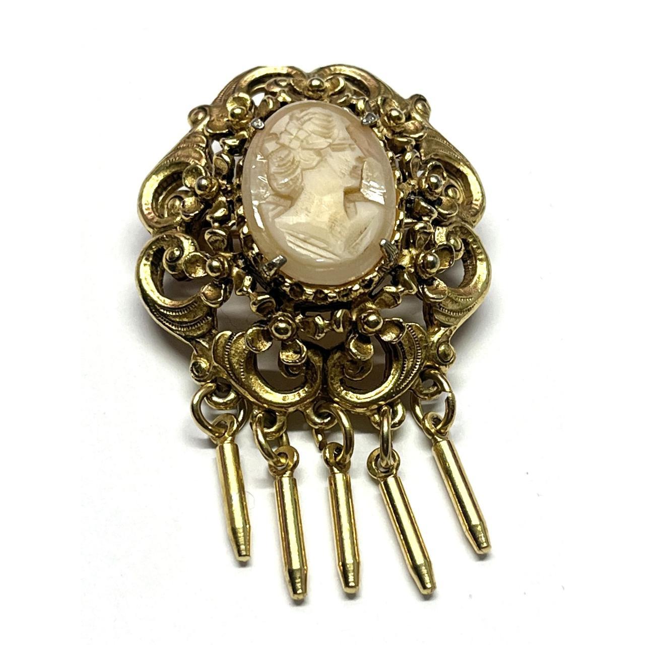 Vintage Florenza Cameo Brooch Pin. Signed Florenza. Depop
