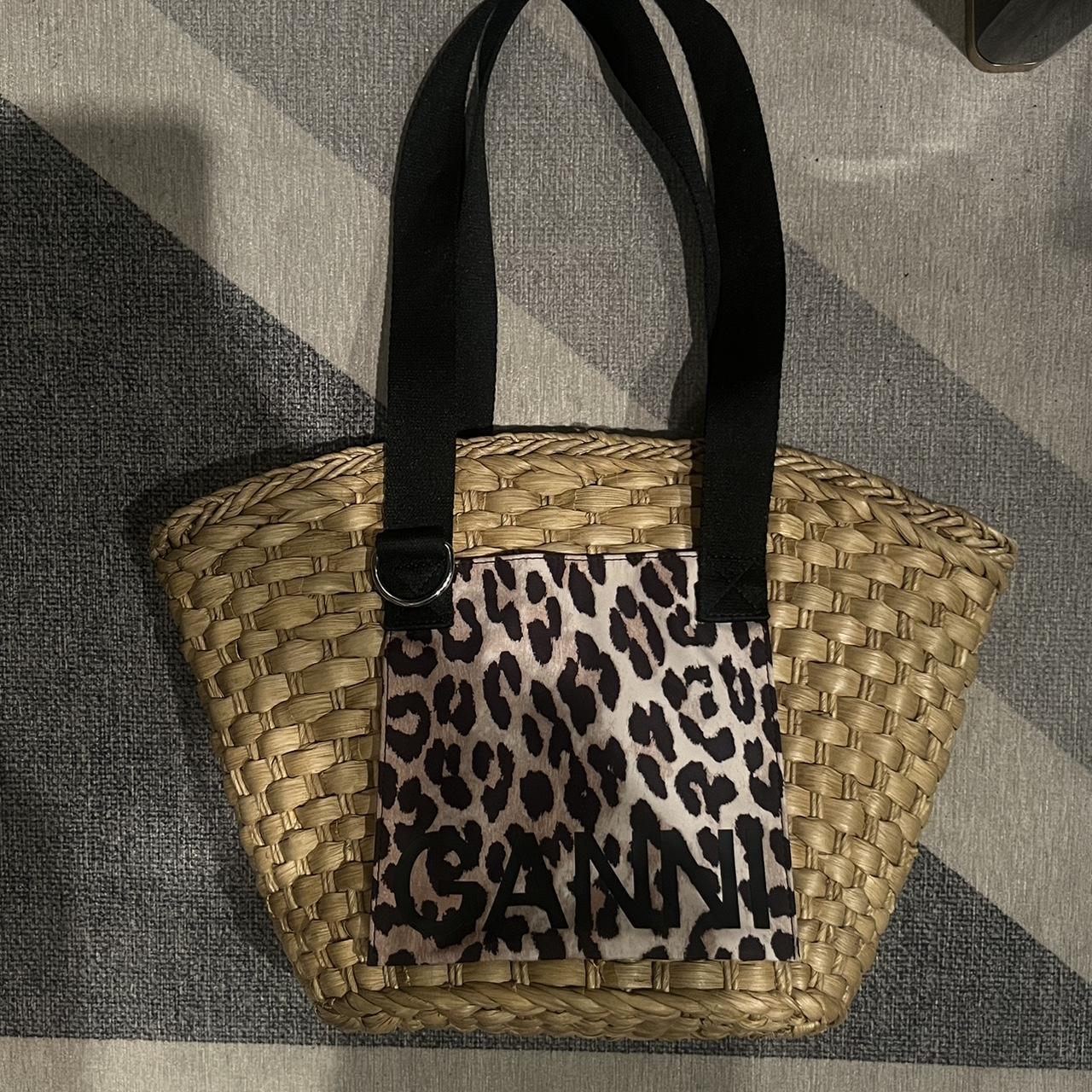 GANNI beach bag - Depop