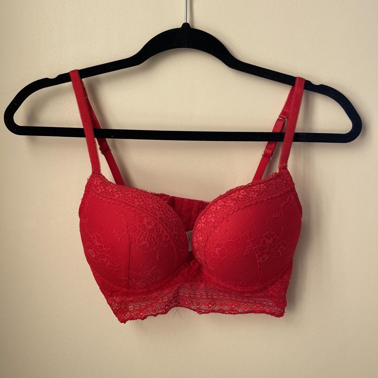 New Look Women's Red Bra | Depop