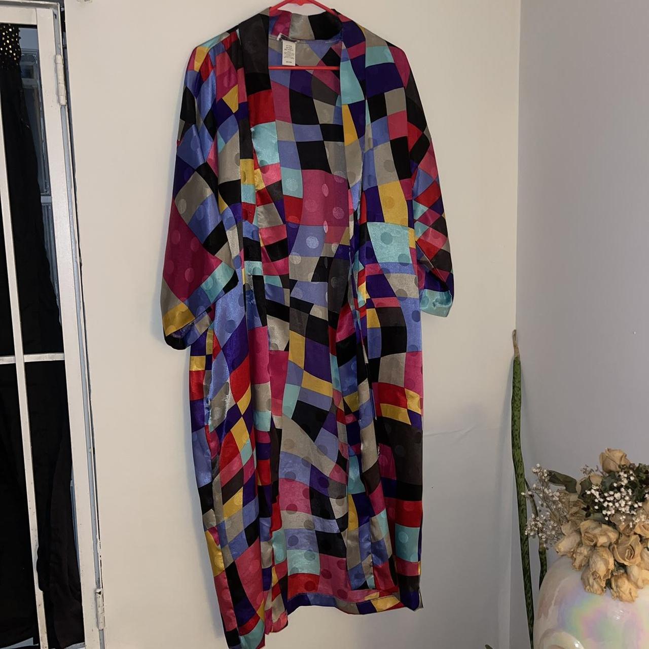VINTAGE 80s robe looks like it’s from an 80s movie... - Depop