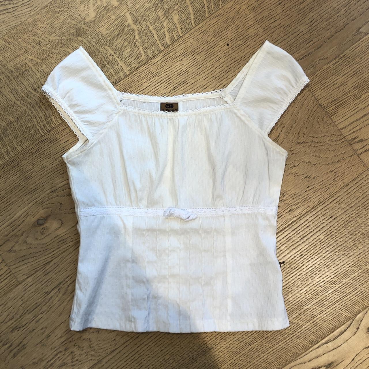 🤍 cute Y2K white cottage core/prairie top With... - Depop
