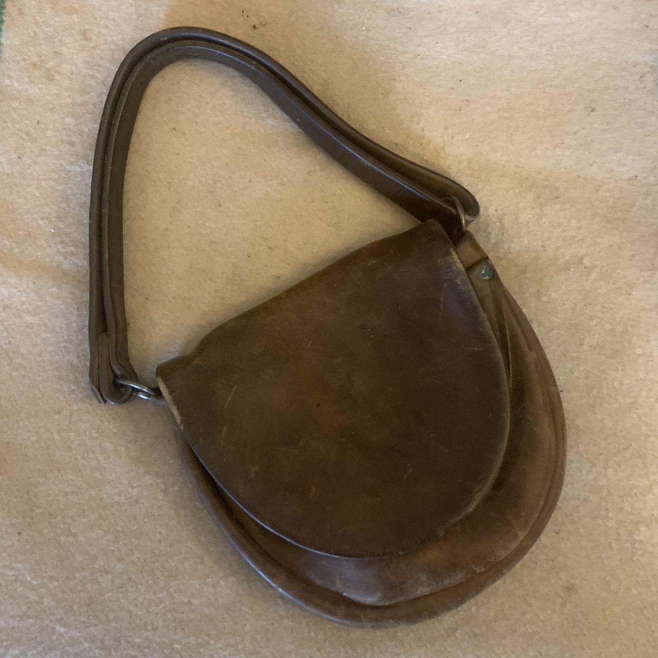 Adorable little brown leather vintage purse - Depop