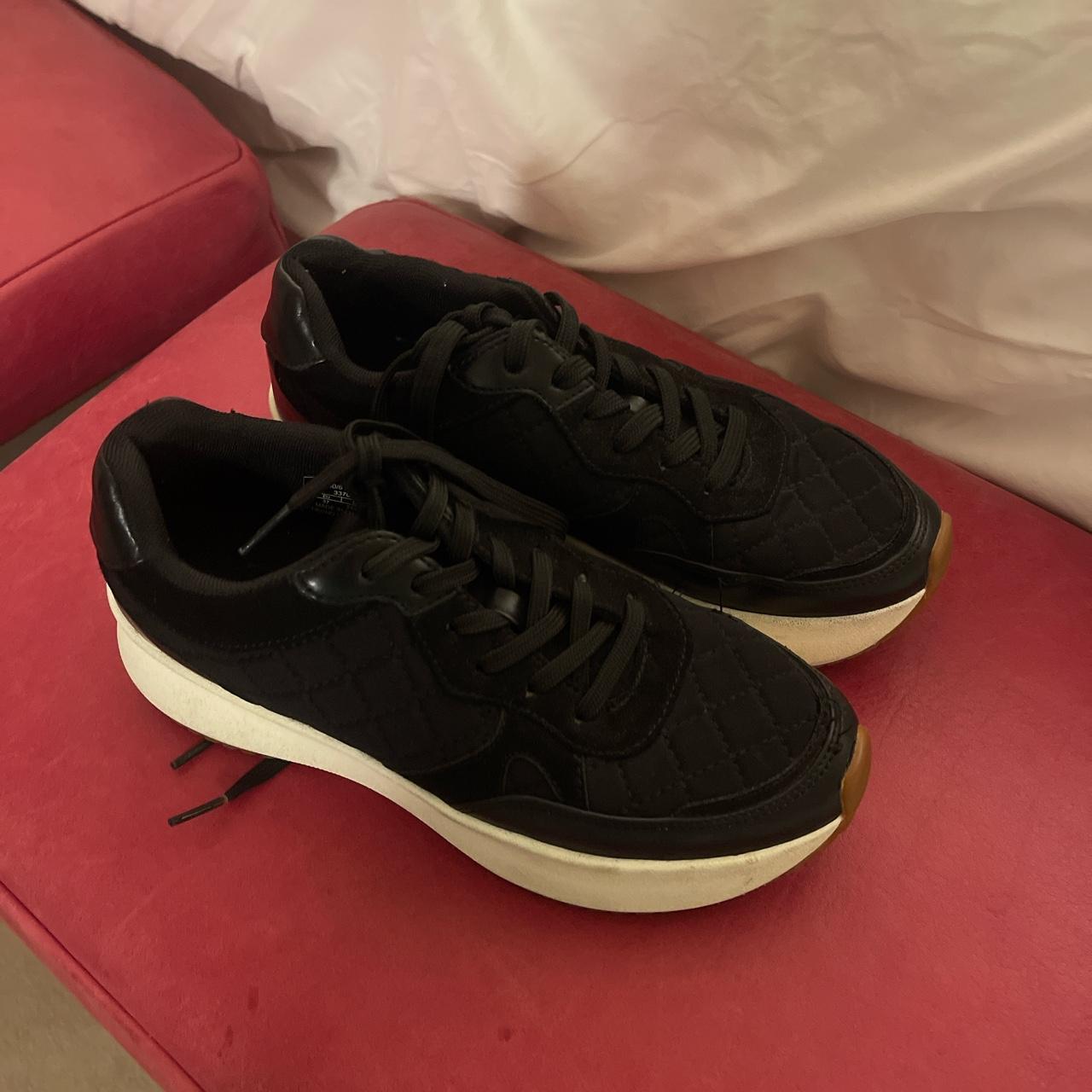 Zara sneakers - Depop