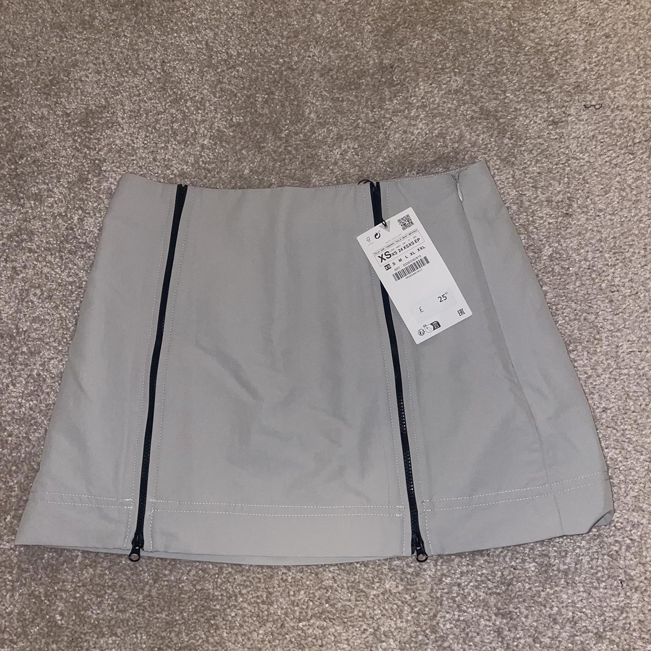 Zara grey shell material mini skirt Brand new with... - Depop