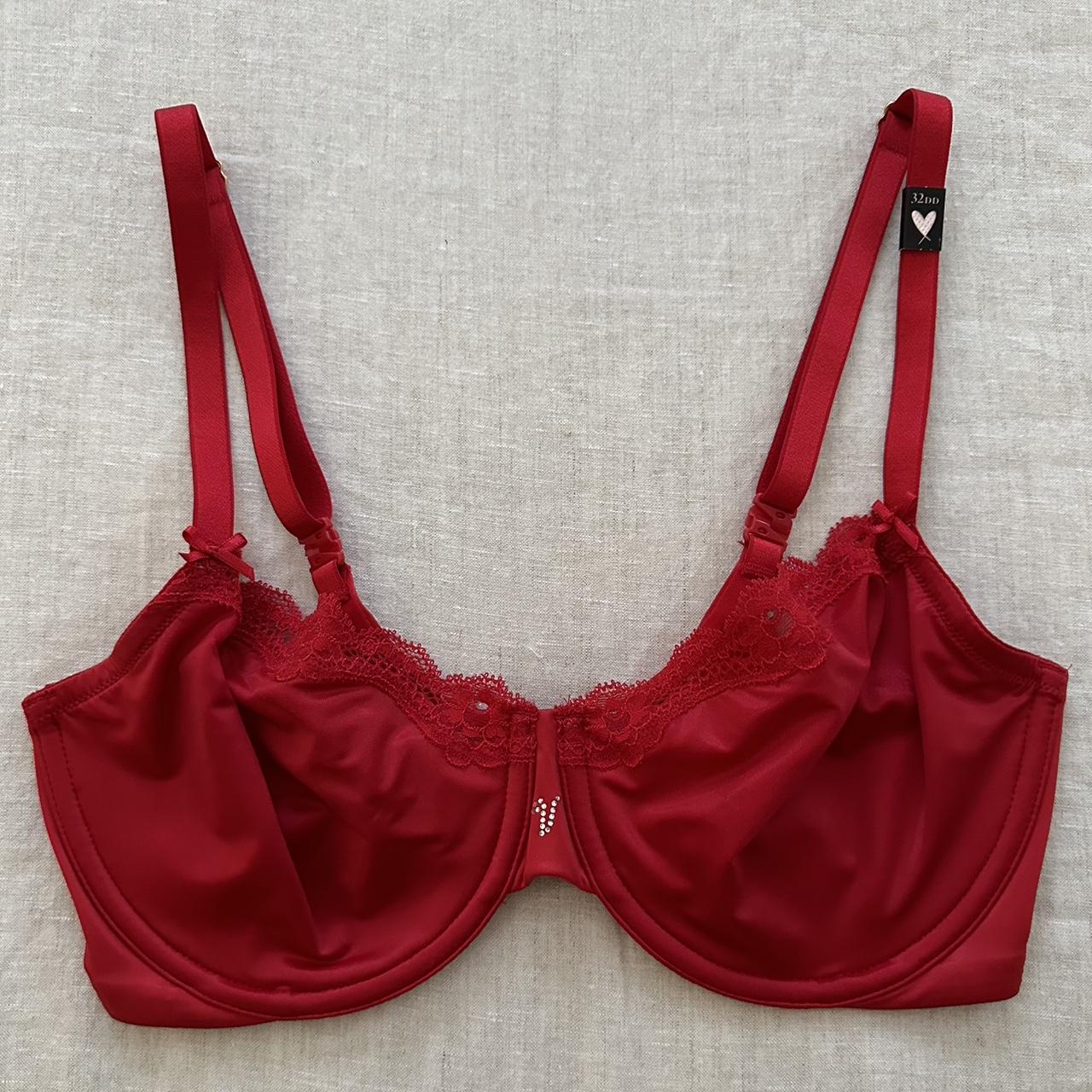 Victoria's Secret Women's Red Bra | Depop