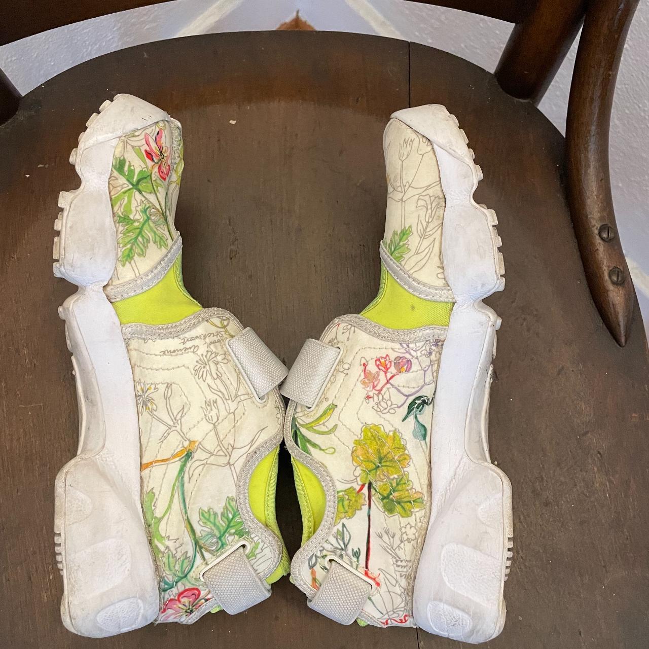RARE ☆ Nike Rift Floral Tabis Japan Limited... - Depop
