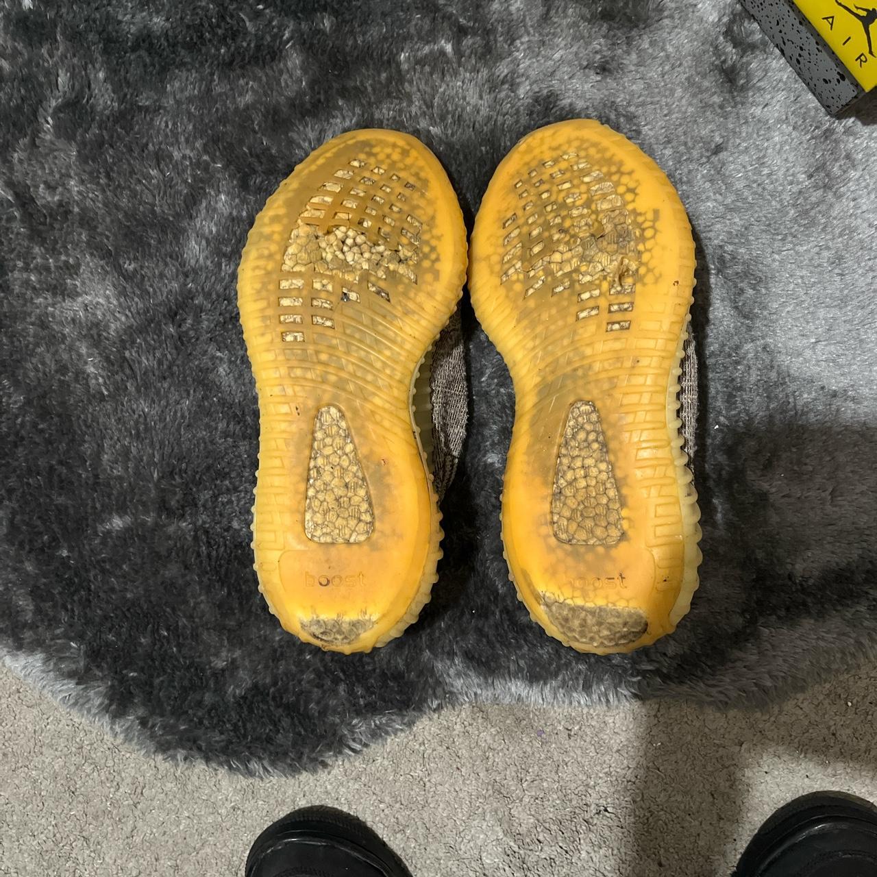 YEEZY BOOST 350 V2 ZYON SIZE 7 PRETTY WORN OUT BUT... - Depop
