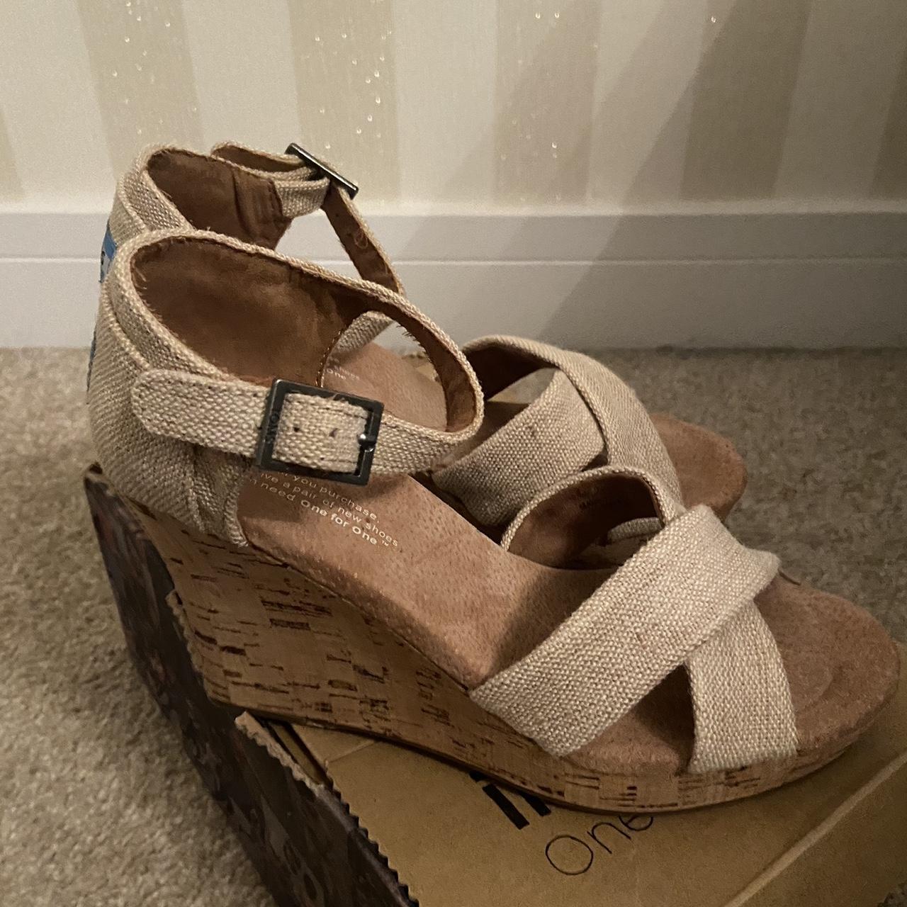 TOMS Women's Sandals | Depop