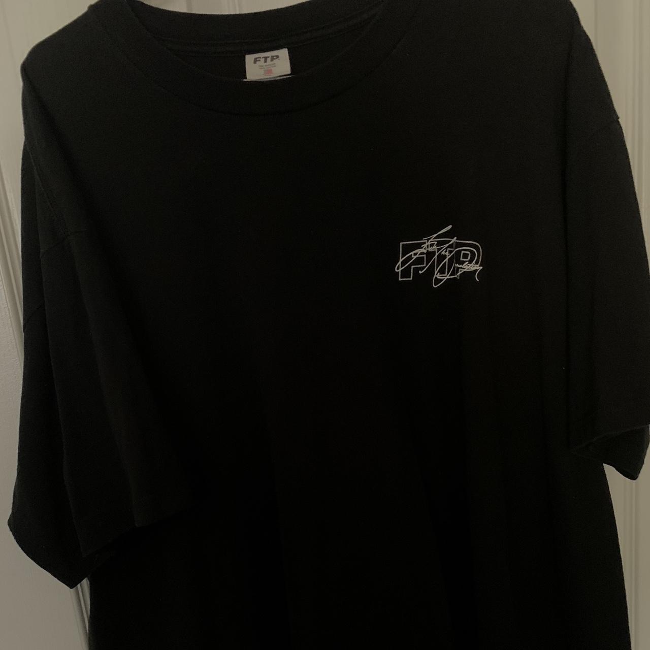FTP SIGNATURE LOGO TEE IN BLACK , SIZE XXL , FITS... - Depop