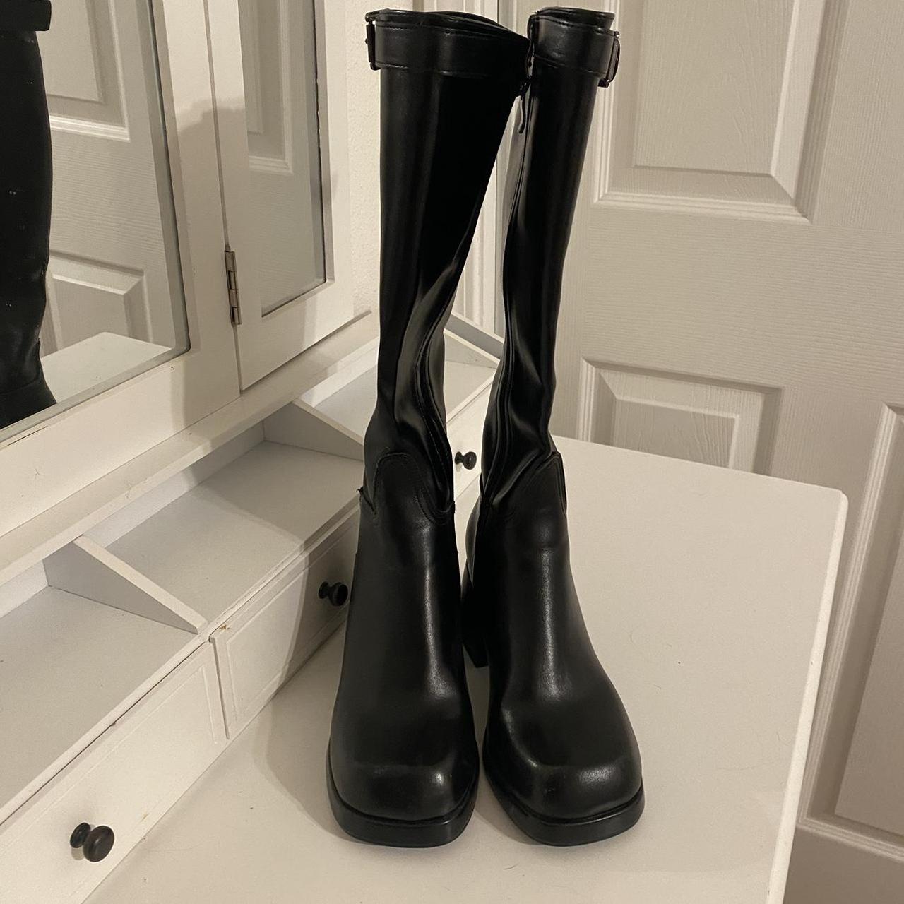 chunky black platform boots size 36 / size 6 only... - Depop