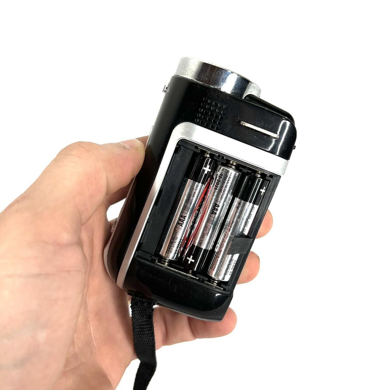 Early 2000s digital video camera Takes AA batteries... - Depop
