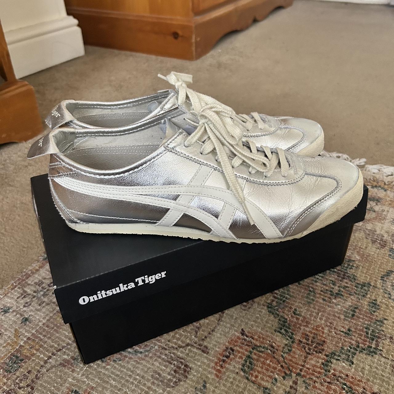 Silver onitsuka tiger // worn once - Depop