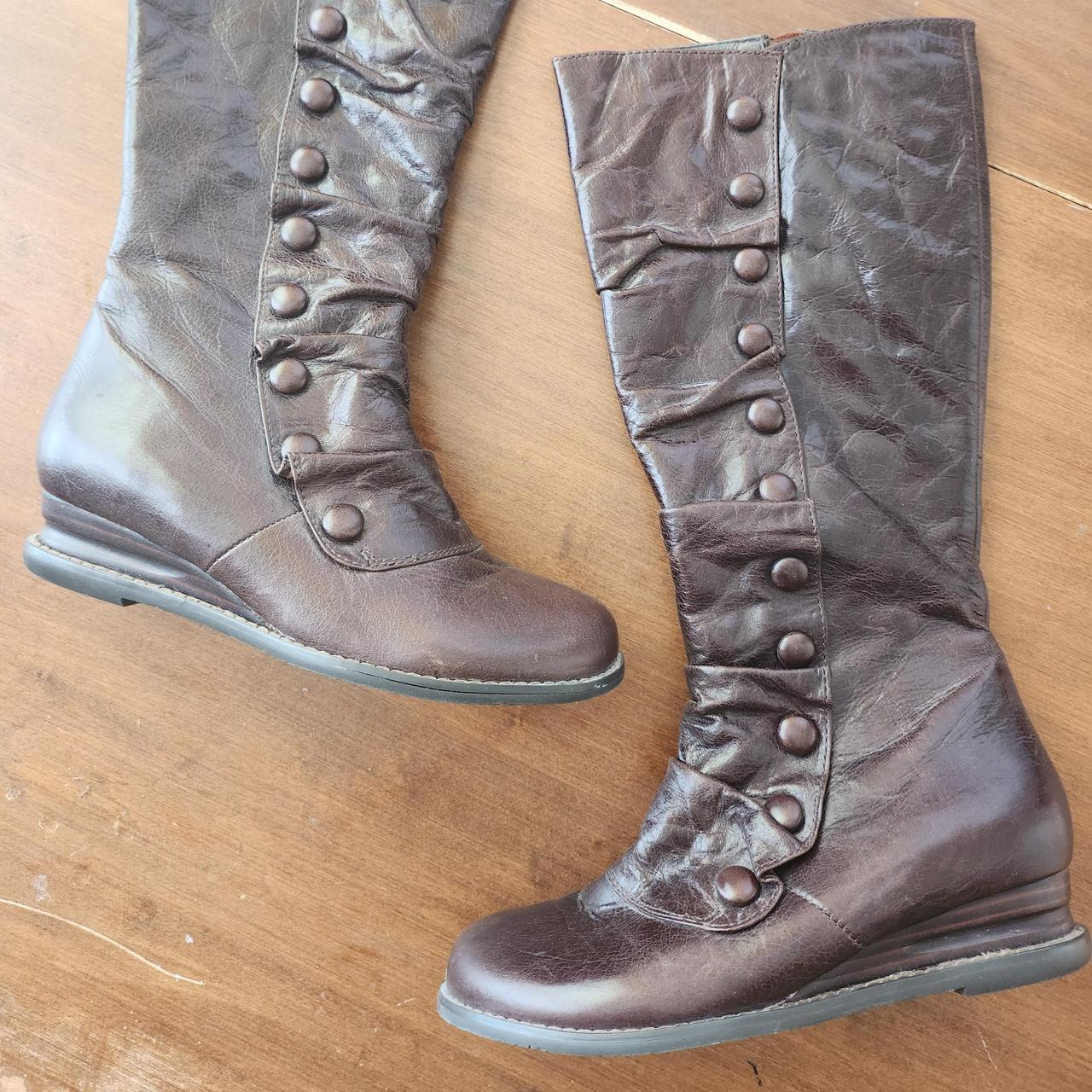 brown leather miz moos boots with kitten heel. i... - Depop