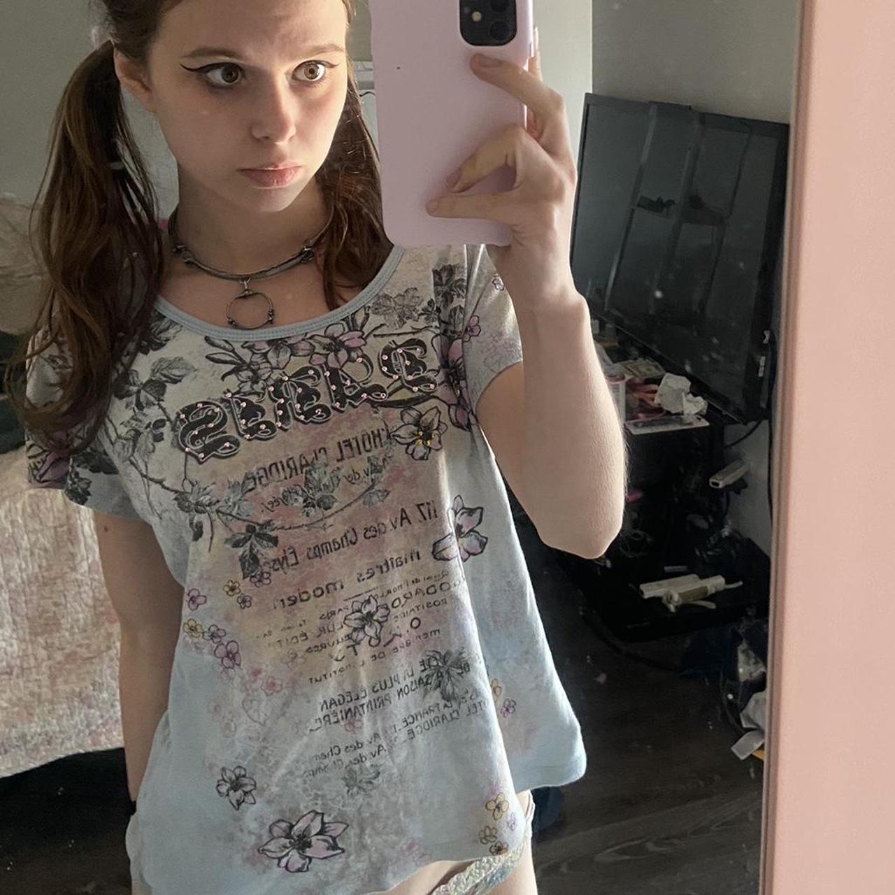 Super cute y2k printed tee