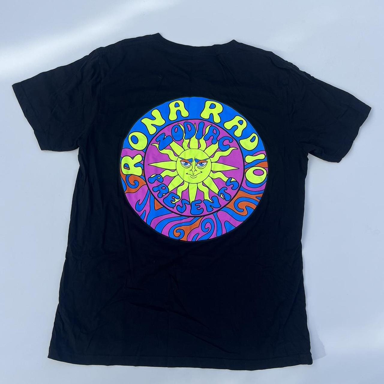 Rona Radio Zodiac Trippy T-shirt, Size Medium ... - Depop