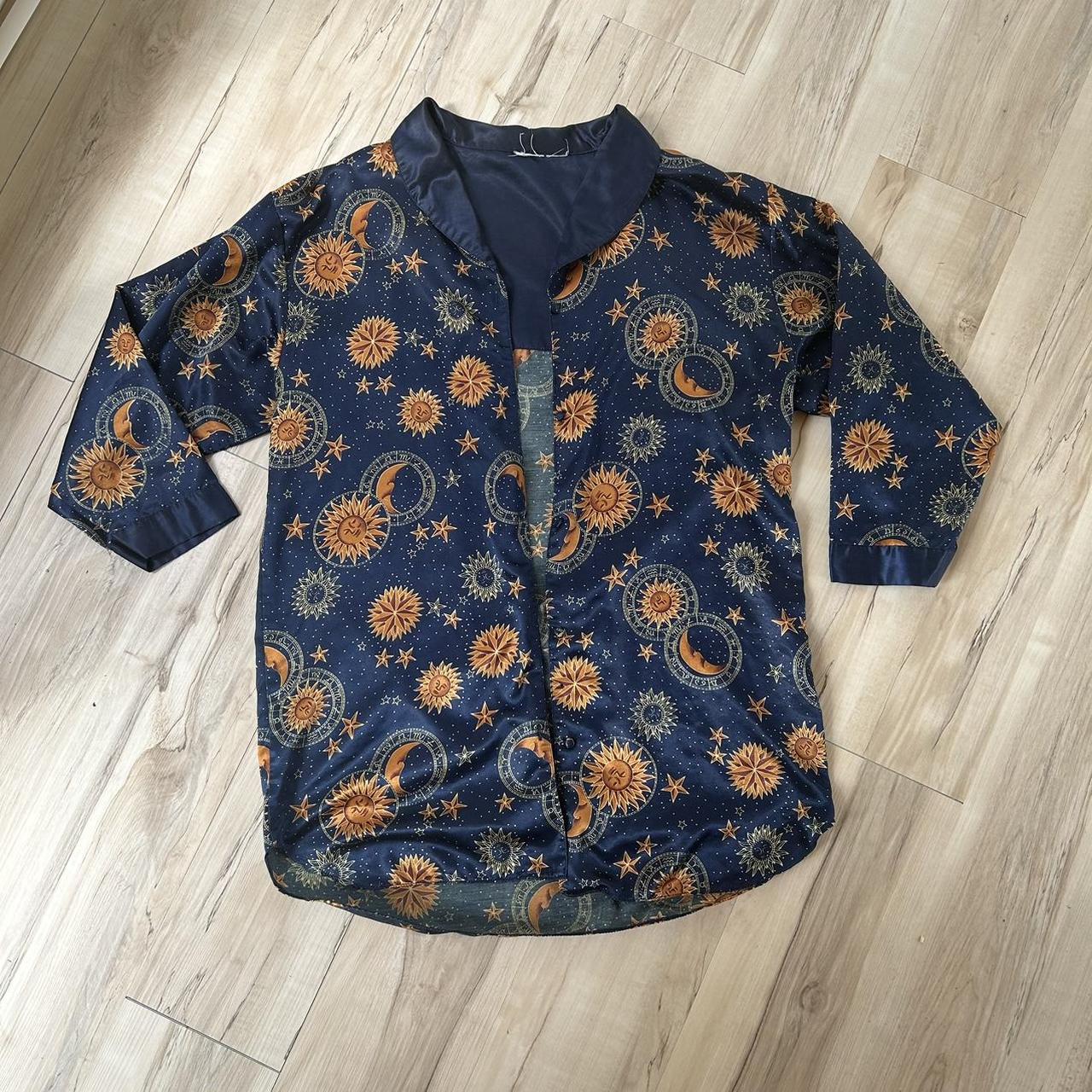 Sun and moon silk button robe - Depop