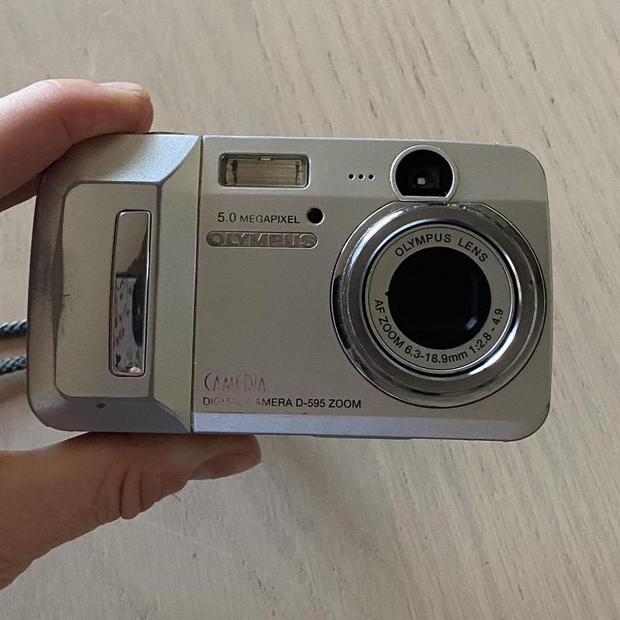 Vintage Olympus Camedia D-595 Zoom Compact Digital... - Depop