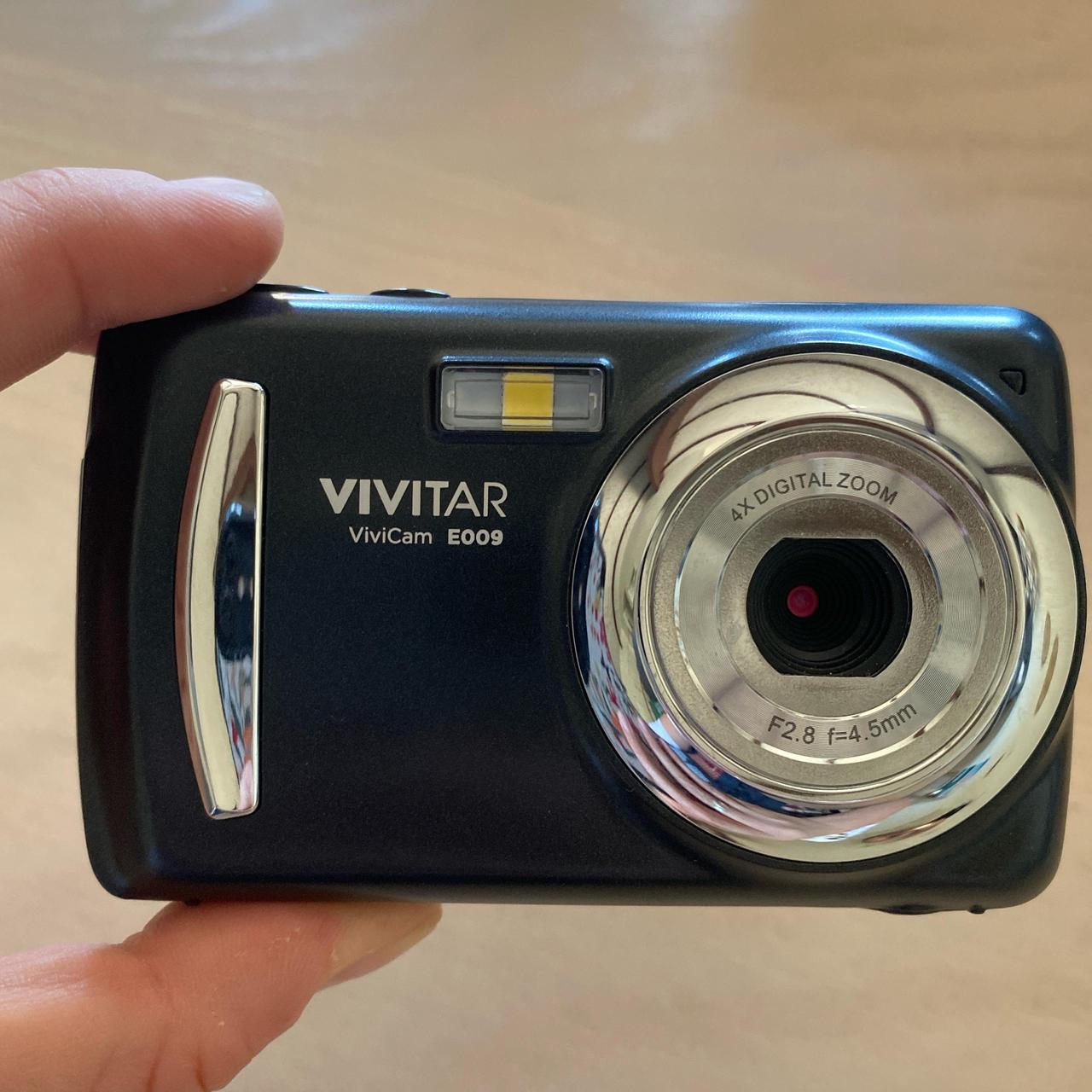 Super cute vintage Vivitar ViviCam E009 digital... - Depop