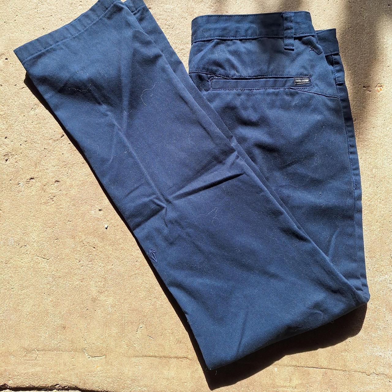 NAVY VOLCOM PANTS 34 X 32 #CHINO #NAVY #VOLCOM #KANYE - Depop