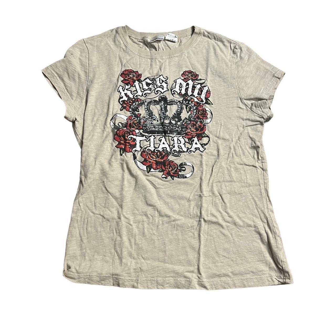 No Boundaries Kiss My Tiara Graphic Tee Size:... - Depop