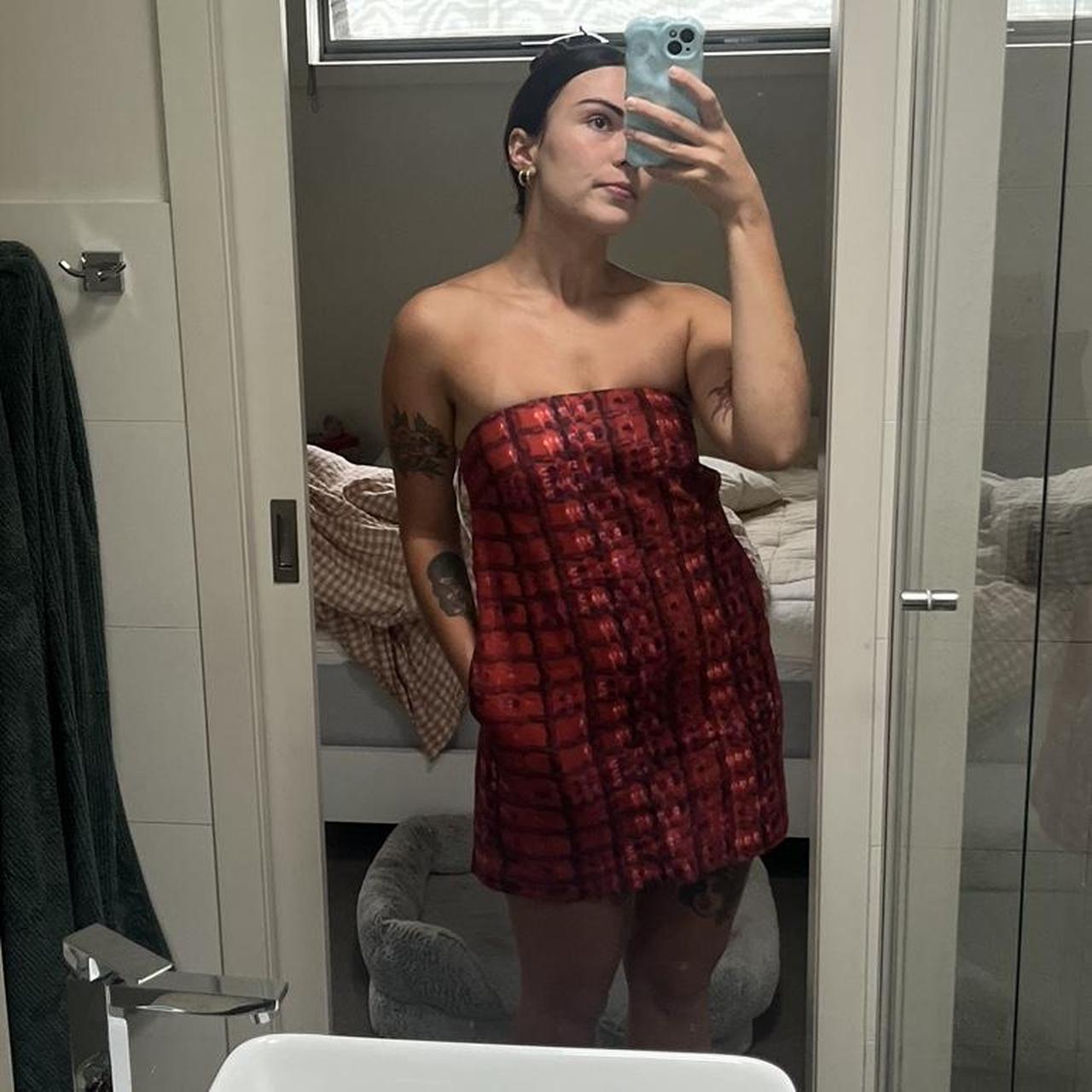 Venroy strapless mini Size medium Worn once RRP $220 - Depop