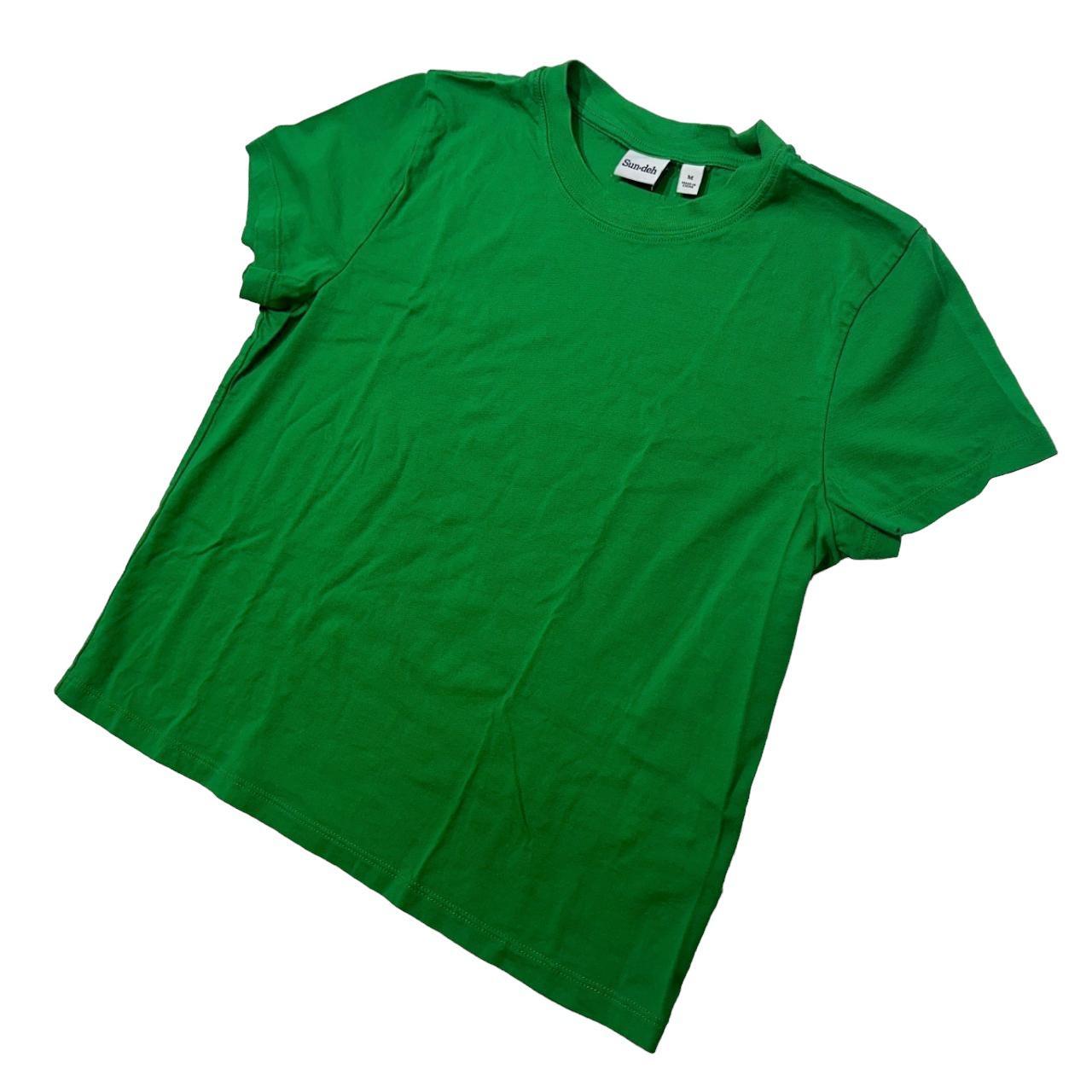 **$FIVE AND BELOW** Aritzia "Sun-Deh" Tee in... - Depop