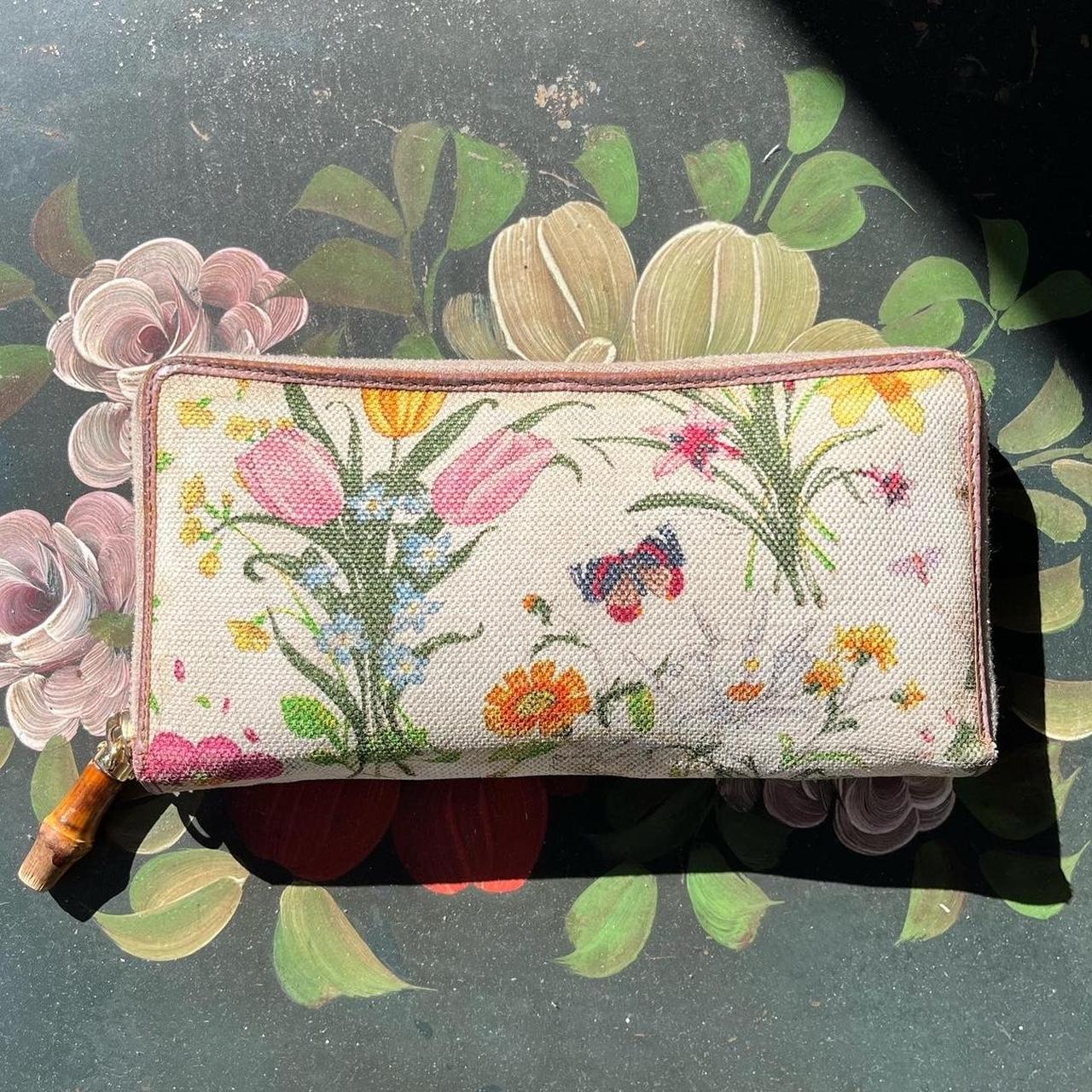 Gucci flora wallet This wallet is in fair condition,... - Depop