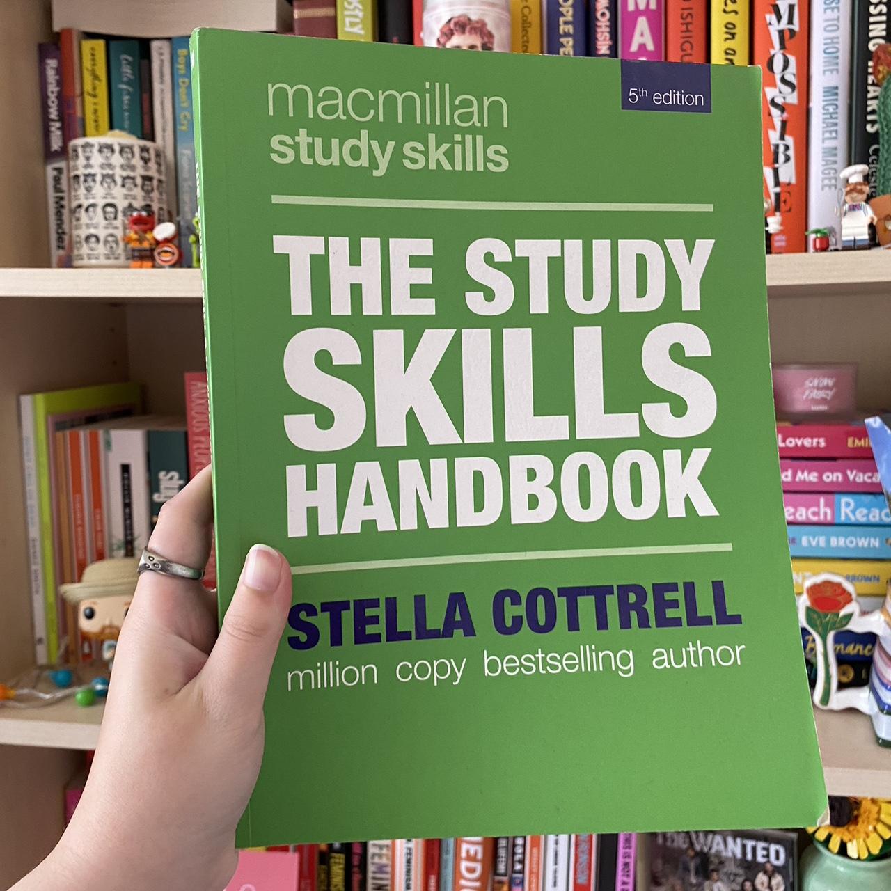 the study skills handbook - stella cottrell perfect... - Depop