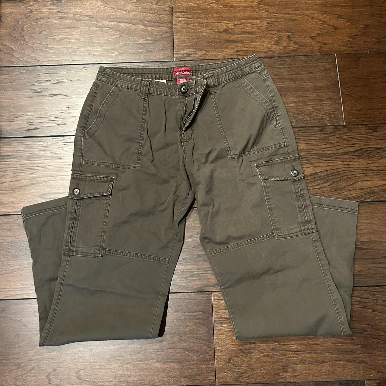 Merona Women's Green Trousers | Depop