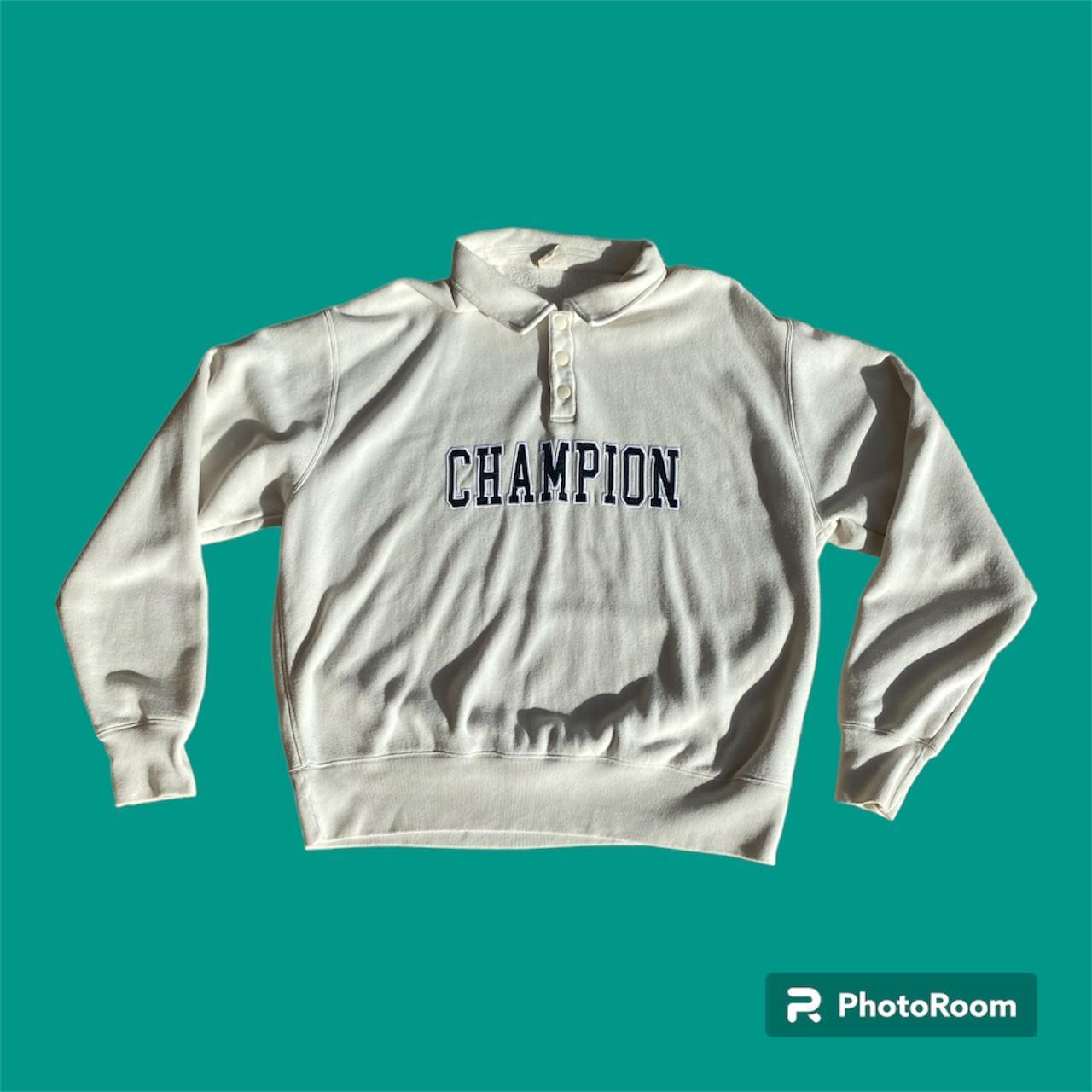 ITEM DESCRIPTION 🔥Vintage White Champion Jumper!... - Depop
