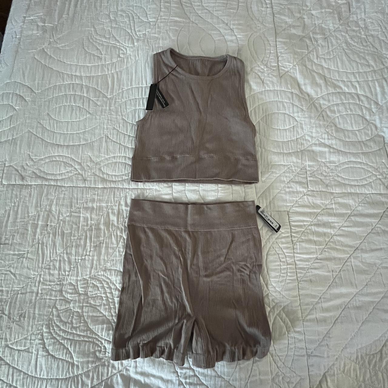 skims lounge set in neutral US XXS/XS - Depop