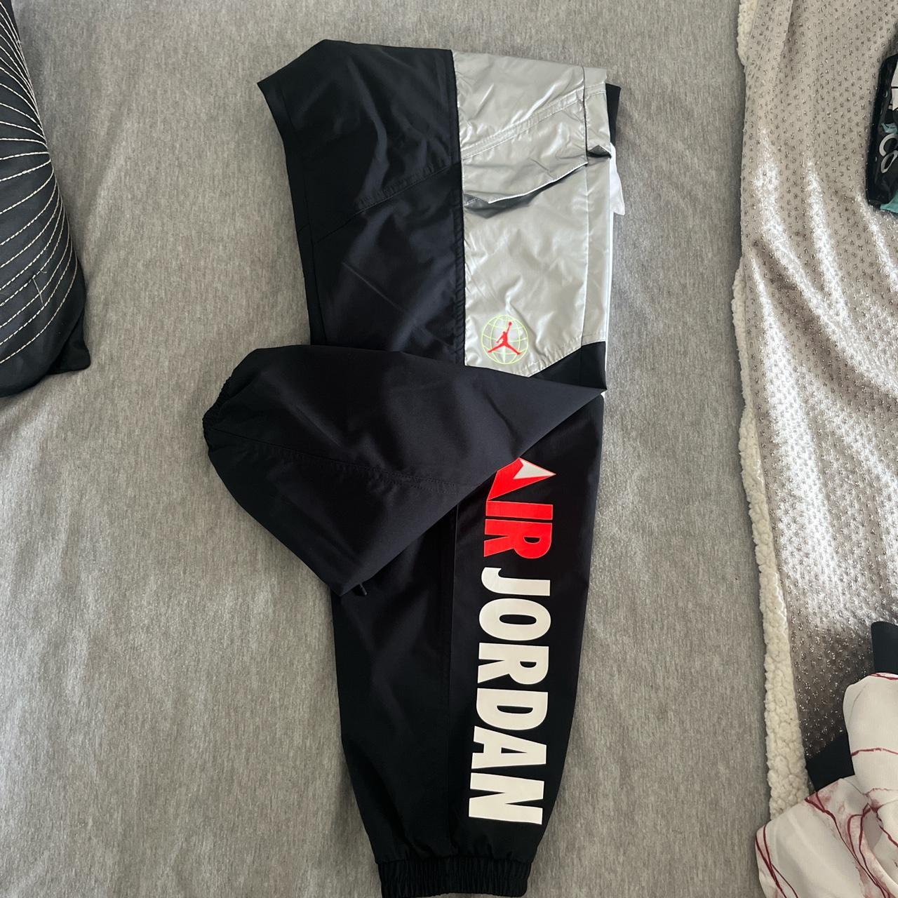 FULL STANDARD FIT WOMENS SIZE SMALL JORDAN TRACKSUIT... - Depop