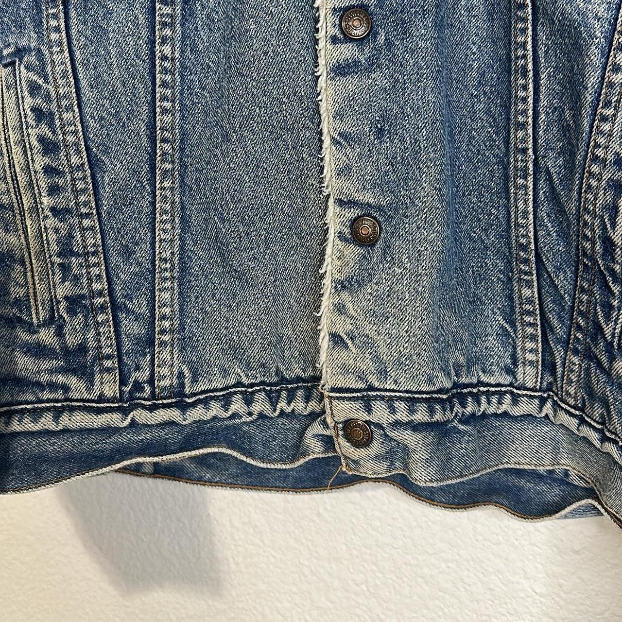 VTG 80s Levi Stone Wash Sherpa Lined Denim Trucker... - Depop