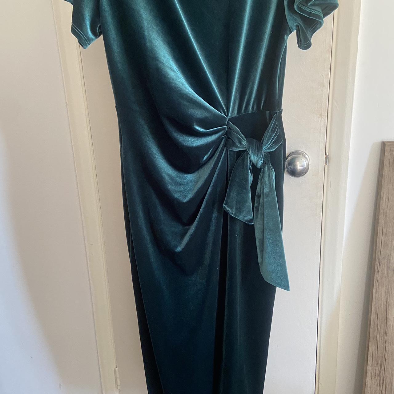 green velvet lily & frank midi dress - Depop