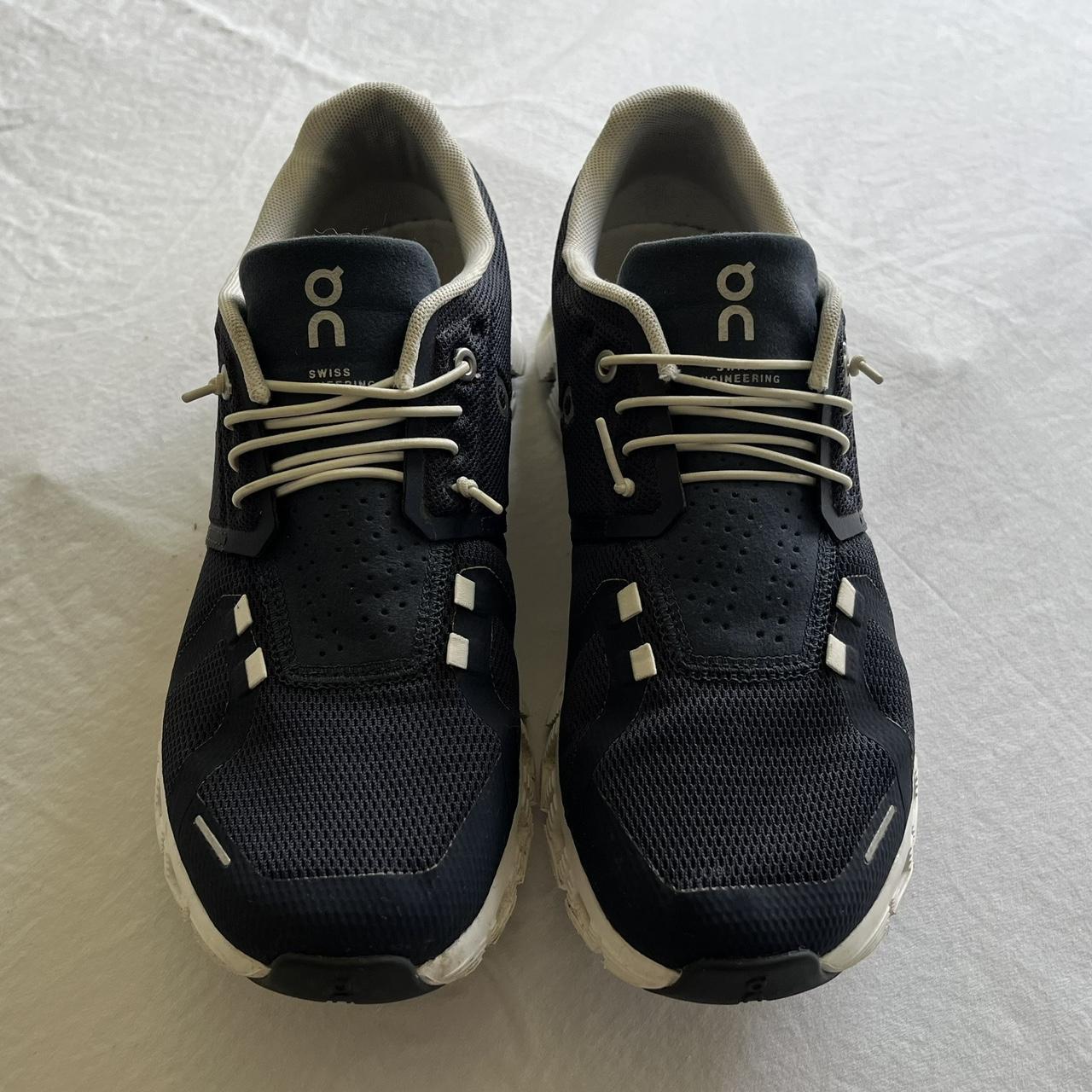 ON Cloud 5 navy men’s running shoe US size 8, has... - Depop
