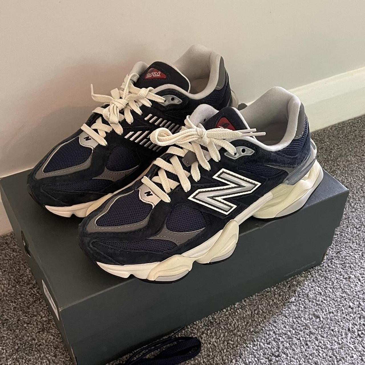 New Balance Women's Navy Trainers | Depop