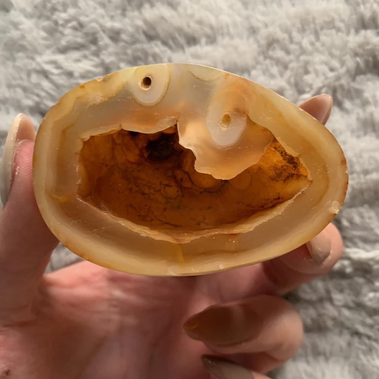 Carnelian geode !! It looks like a face! Yellow... - Depop