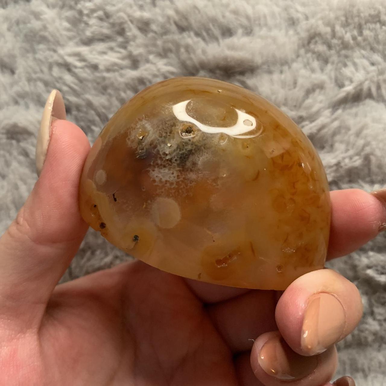 Carnelian geode !! It looks like a face! Yellow... - Depop
