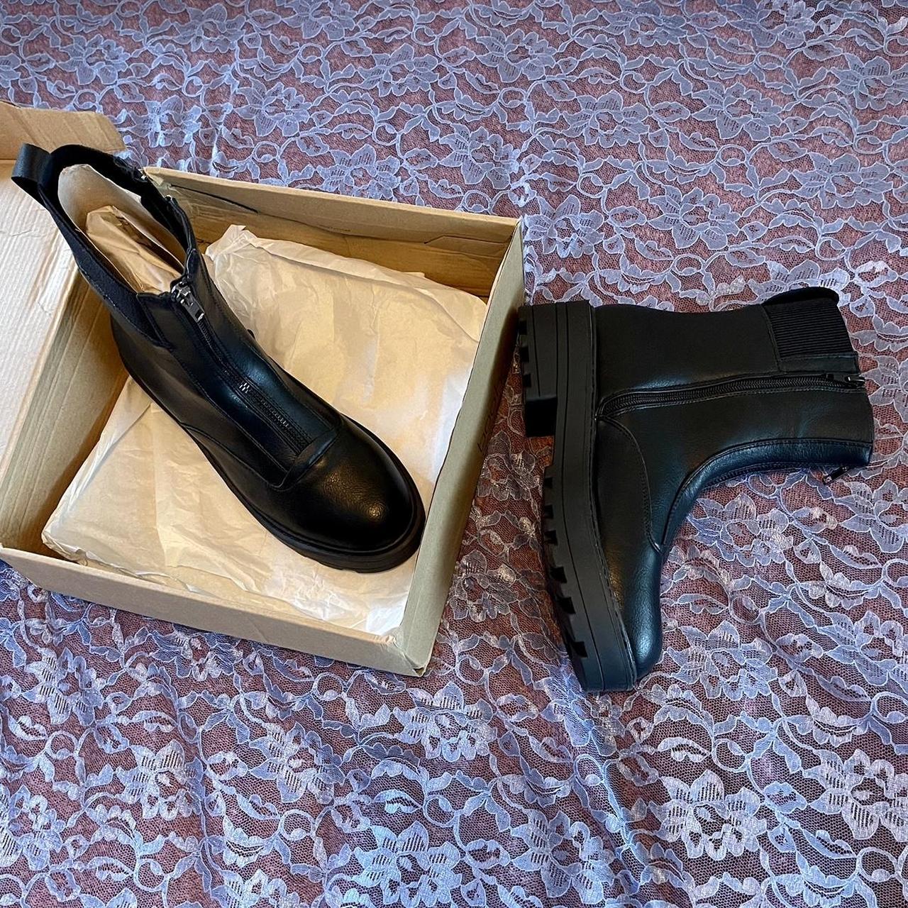 Cute chunky front zip boot i love these they just... - Depop