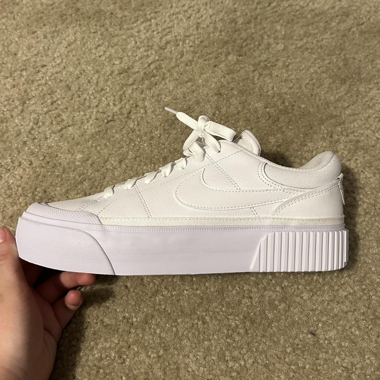 Nike Women's White Trainers | Depop