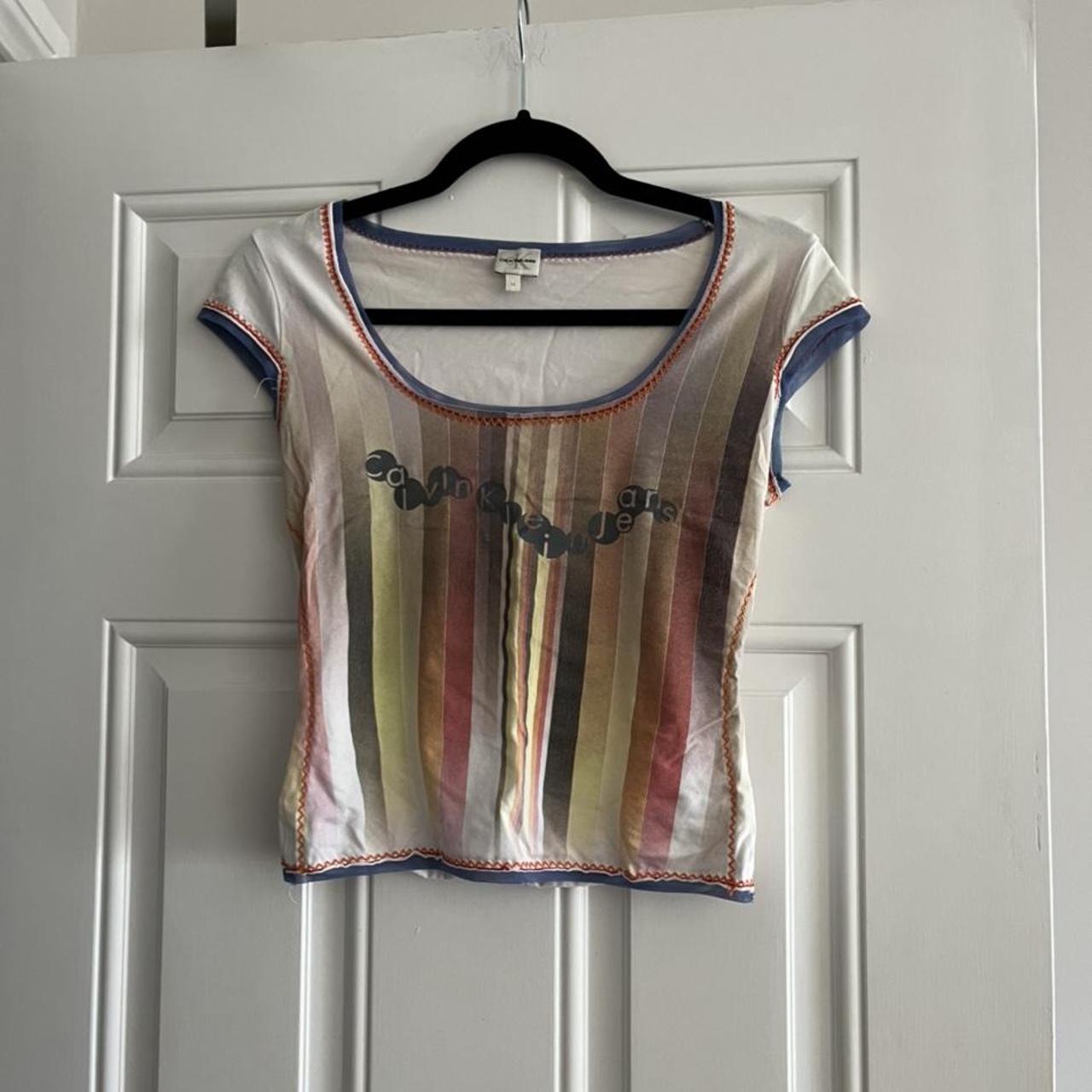 Calvin Klein crop top with funky trim Size m but... - Depop