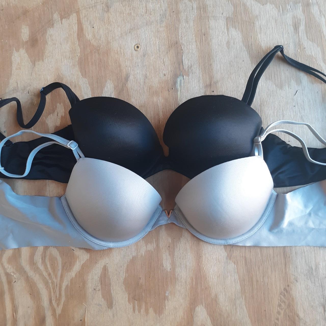 Victoria Secret 32d bras lot of 2 push up padded... - Depop