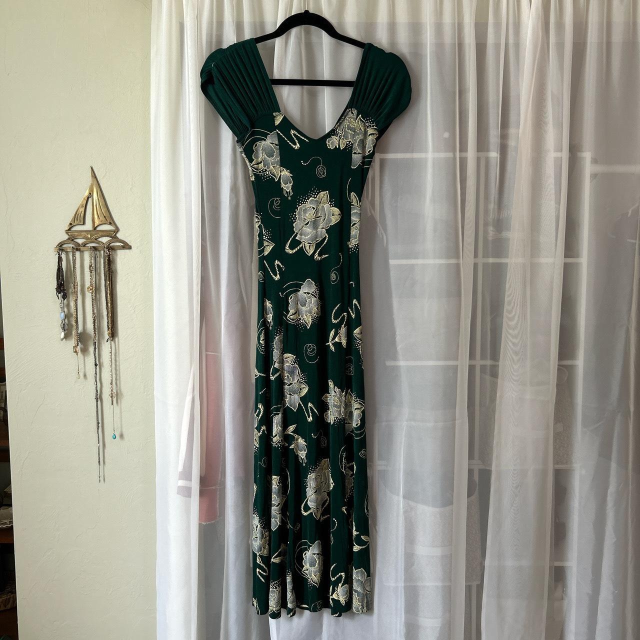 Vintage green floral bodycon midi dress. Size small.... - Depop