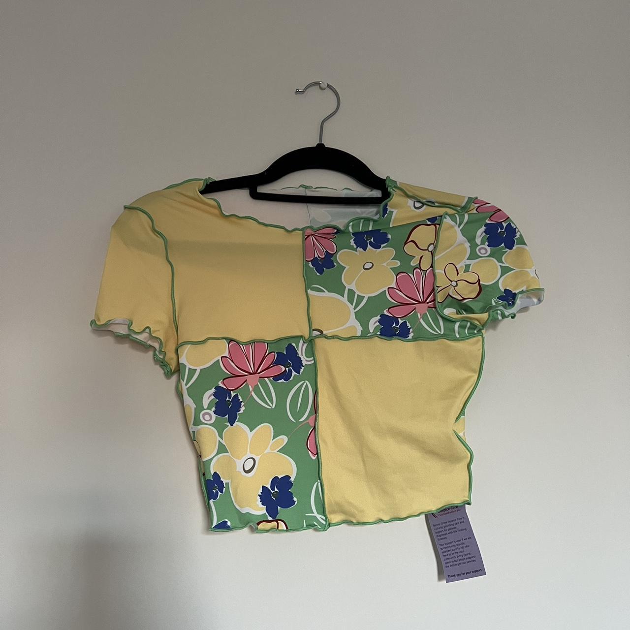 80S crop top - Depop